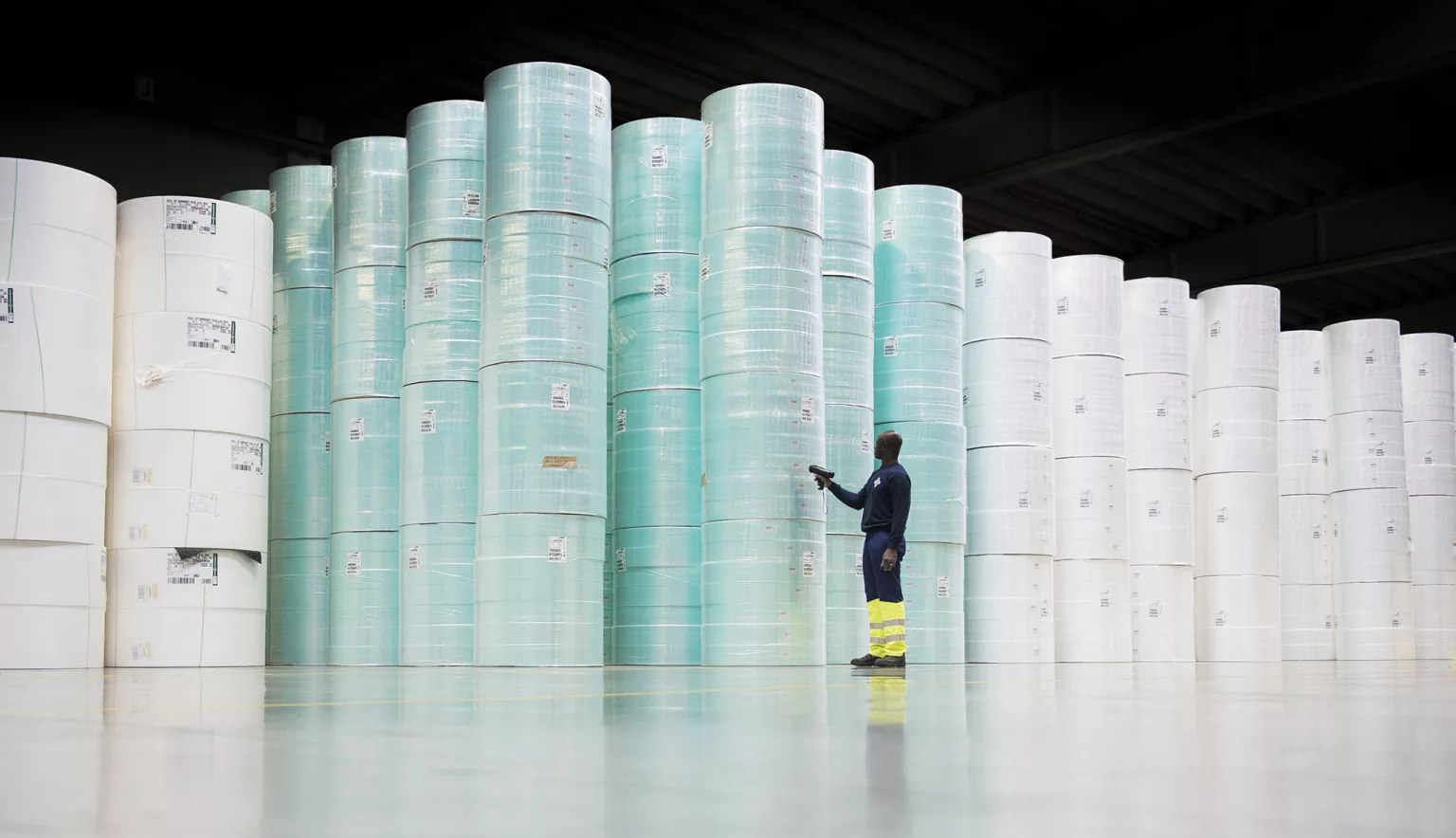 Van Moer Logistics : Green Cargo Land and Sea